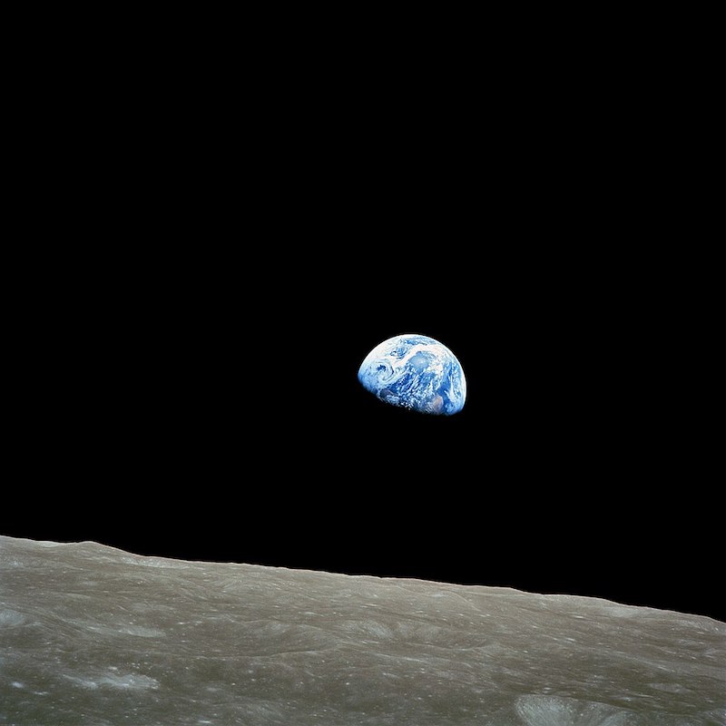 Planet Bumi, Si Kelereng Biru Rumah Kita | langitselatan