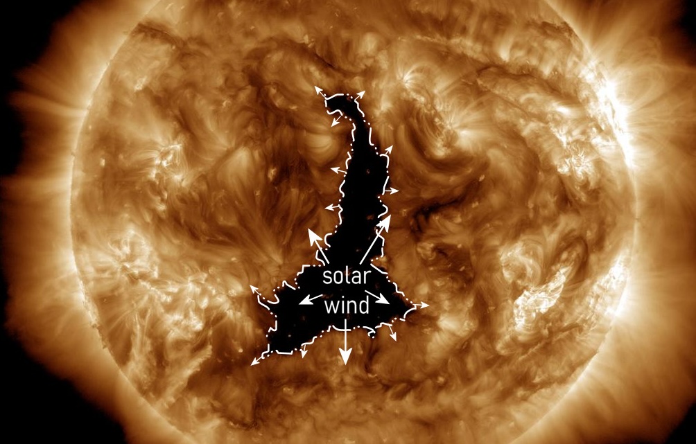 Lubang Korona dan Potensi Badai Geomagnetik | langitselatan